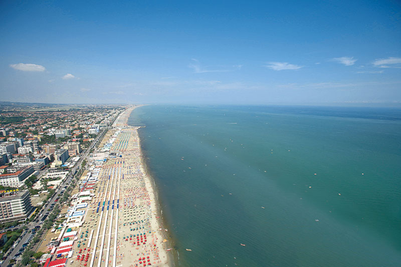 On the road in Riviera Adriatica: cultura, mare e tanto divertimento ...